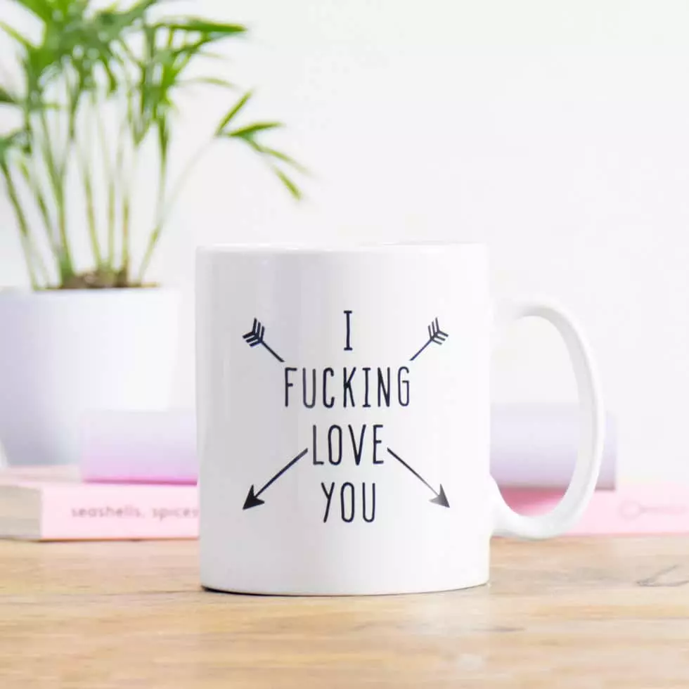 Valentinsdag, valentinsdag, valentinsdag gaver, folk der hader valentinsdag, gaver til folk der hader valentinsdag, bedste valentinsdag gaver, amazon, sjove, sjove valentinsdag gaver, sjove valentinsdag, gag gaver, be mine sweater, Taco Klokke, beskidte kort, lingeri,